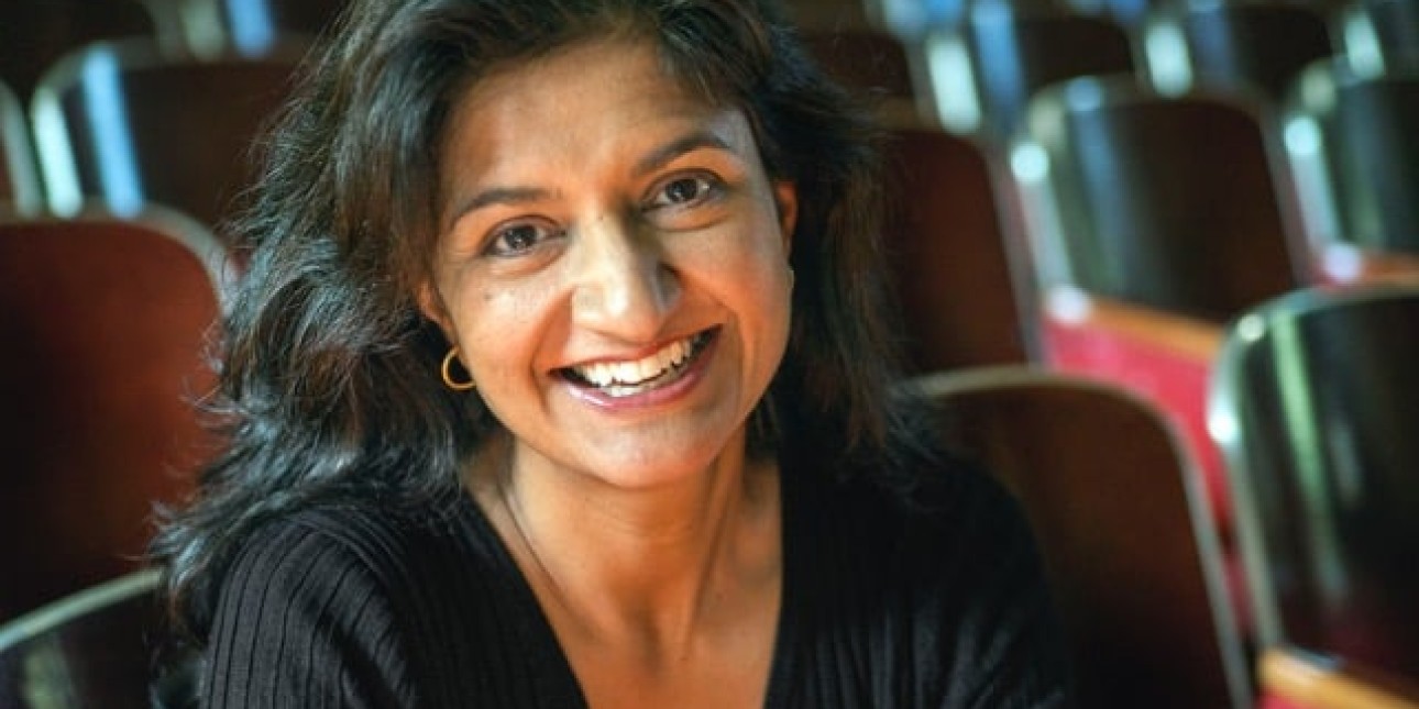 Nimisha Ladva Shares her Immigration Story at First Person's Story Slam ...